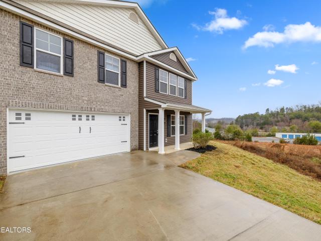 542 Reserve Way