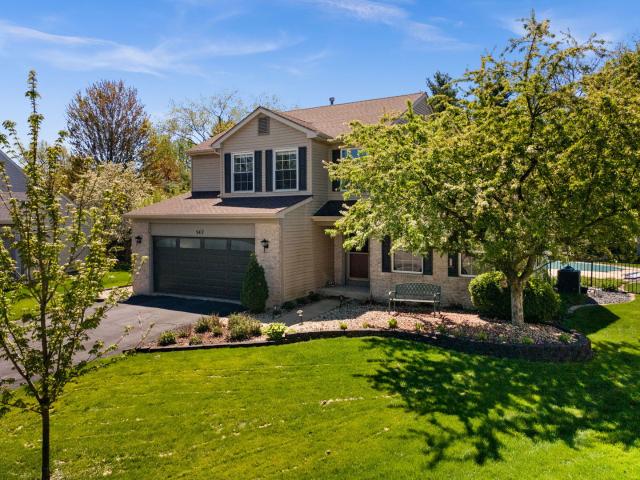 542 Waterford Dr, Oswego, IL 60543 | MLS #12625 | Compass