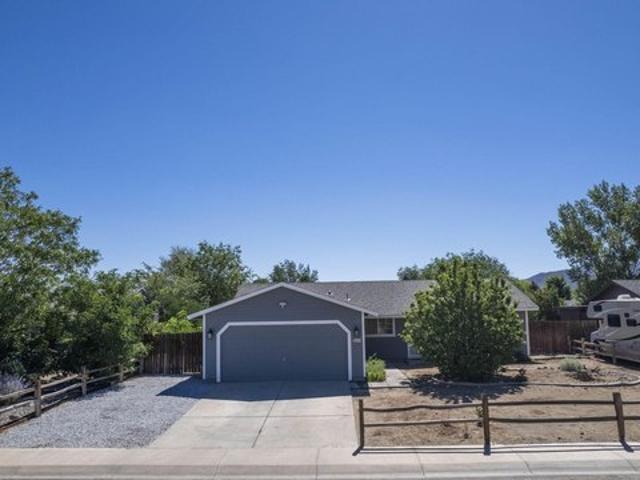 542 Yellow Jacket Rd, Dayton, NV 89403