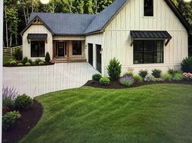 542A Palm St, Holly Springs, GA 30115