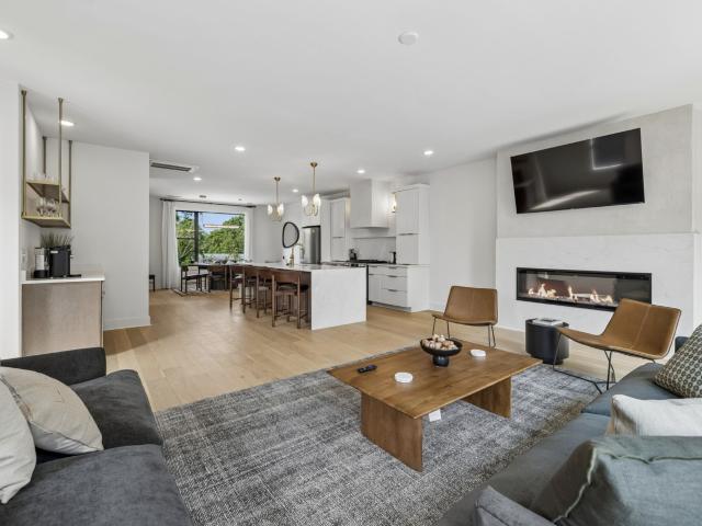 542B Rosedale Ave # 9