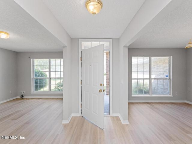 5434 Bristol Bay Ln N, Jacksonville, FL 32244 | MLS #2138 | Compass