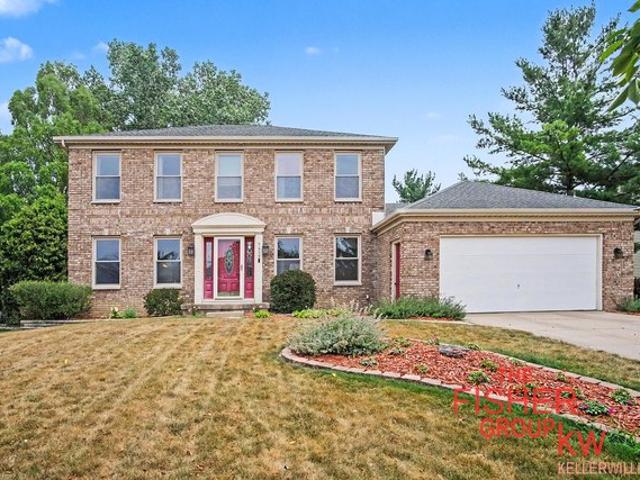 5434 Discovery Dr SE, Kentwood, MI 49508