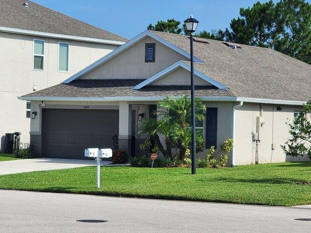 5435 NW Pine Trail Cir, Port Saint Lucie, FL 34983