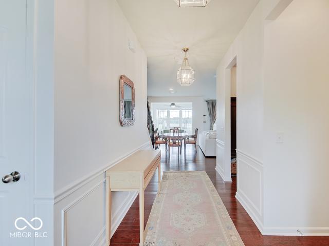 5435 Crowley Parkway