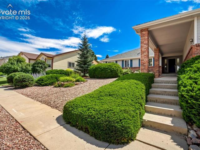 5435 Saddle Rock Road