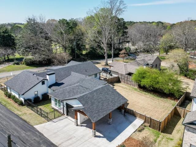 5435 Shadburn Ferry Rd, Buford, GA 30518 | MLS #7738