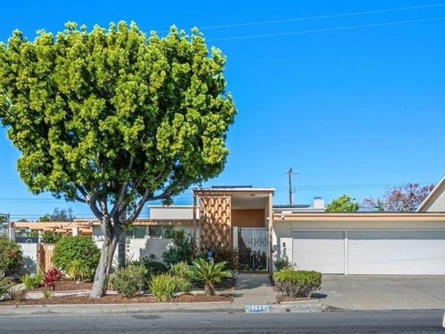 5435 W 64th St, Los Angeles, CA 90056
