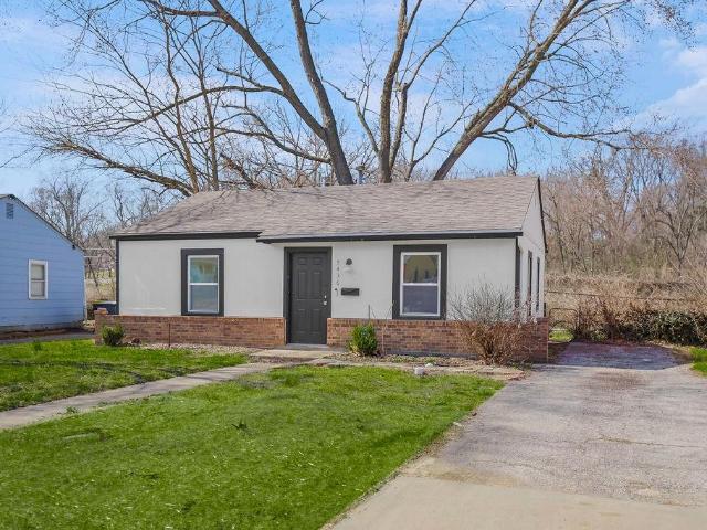 5436 College Ave, Kansas City, MO 64130 | MLS #2605 | Compass