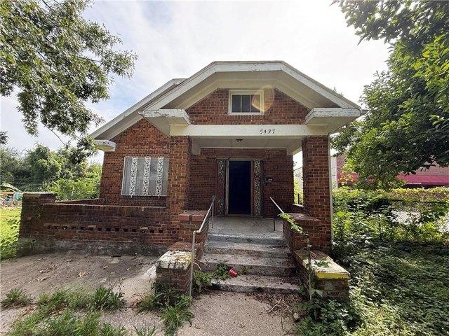 5437 Brooklyn Ave, Kansas City, MO 64130