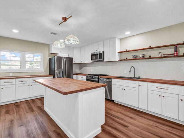 5438 Novak Court