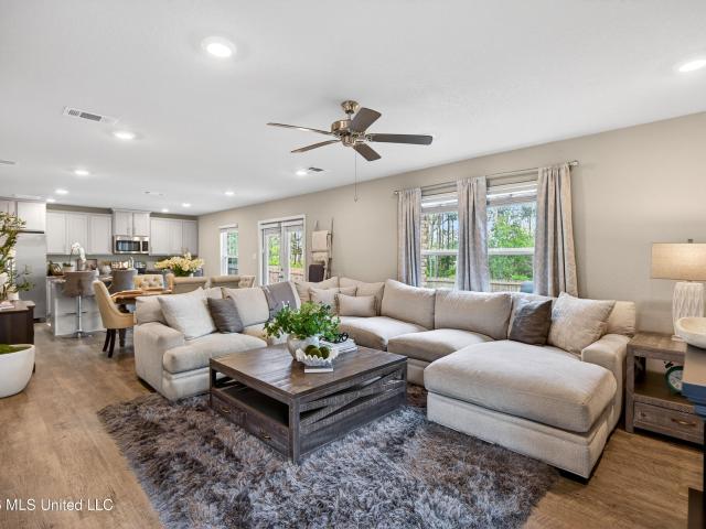 5438 Leeds Lane