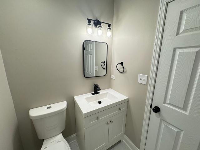 5438 S. Indiana 3 Bedroom Apartment for Rent at 5438 S Indiana Ave, Chicago, IL 60615 Washington Park