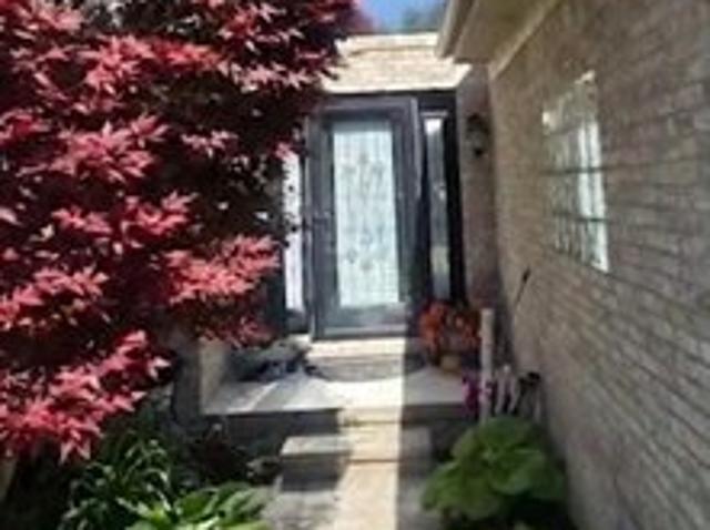 54390 Ashley Lauren Dr, Macomb Township, MI 48042