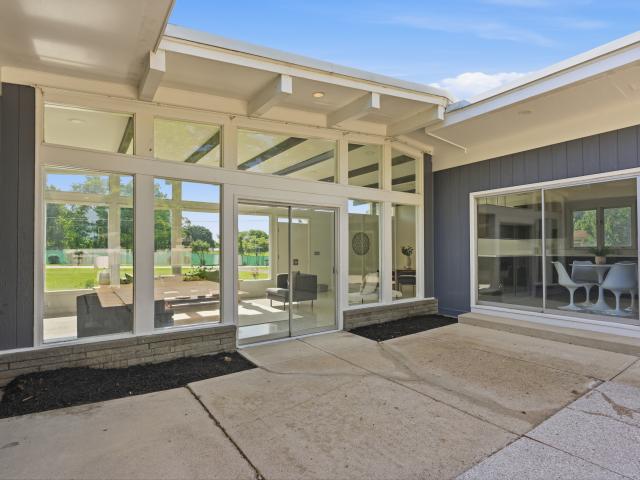 5430 Grandview Drive