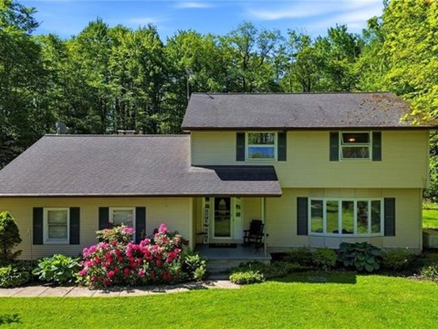 5430 Keller Rd, Hamburg, NY 14075