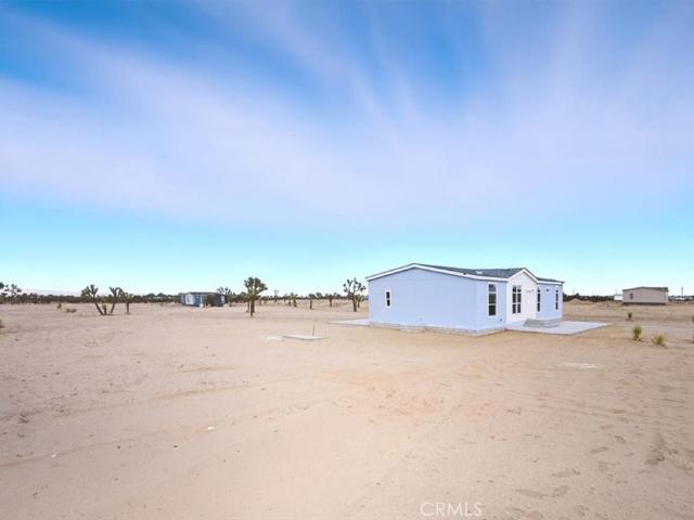 5430 Luna Rd, Phelan, CA 92371 | MLS #TR26058 | Compass