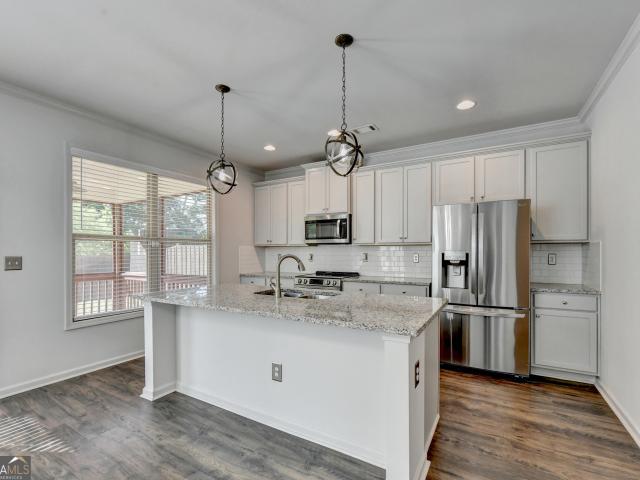 5430 Railway Lane