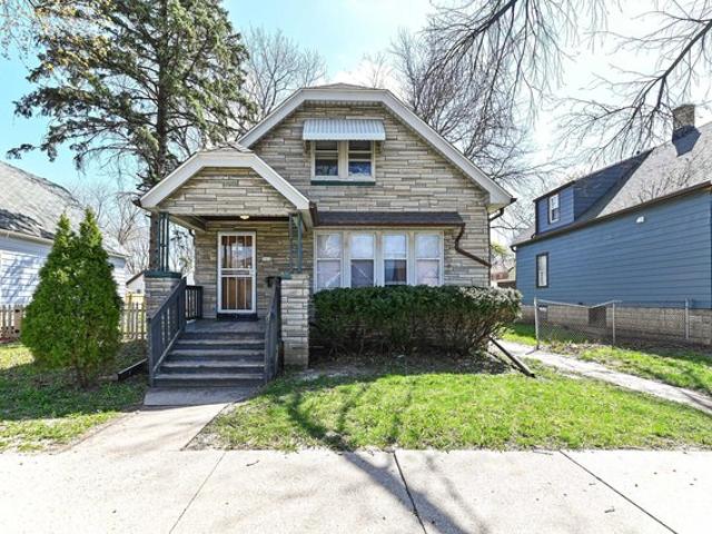 5432 N 41st St, Milwaukee, WI 53209