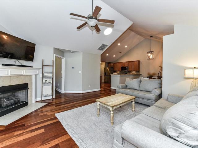 5433 Prosperity View Dr, Charlotte, NC