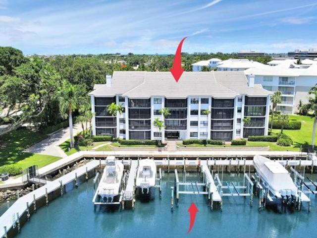 543 Bay Colony Dr N Slip 8, Juno Beach, FL 33408