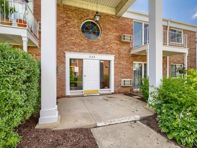 543 Burlington Ave Apt 212, Downers Grove, IL 60515
