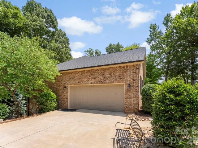 543 Kenway Loop