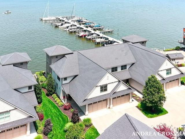 543 Macatawa Ave, Holland, MI 49423