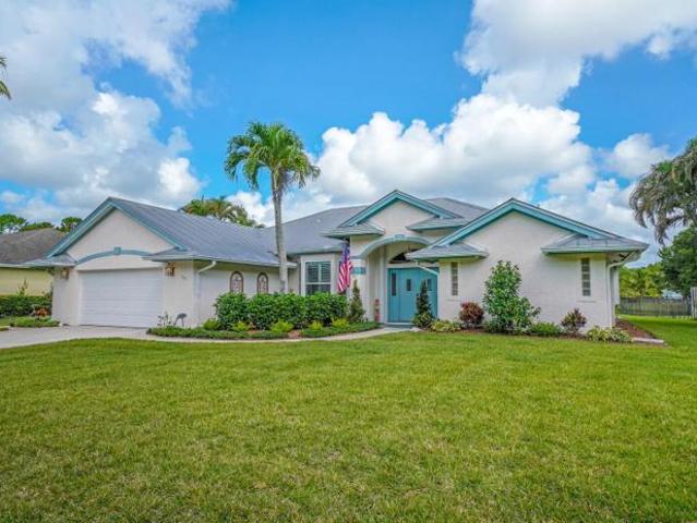 543 SE Meadow Wood Way, Stuart, FL 34997