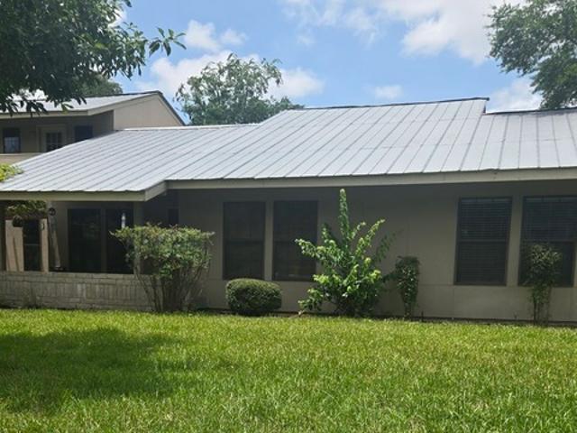 543 Robinhood Pl