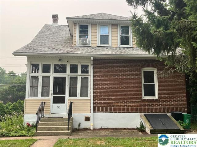 543 W Emaus Avenue