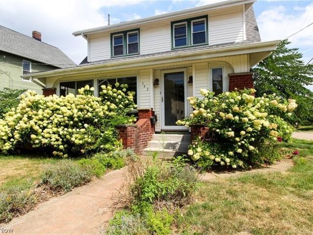 543 W Maple St, North Canton, OH 44720