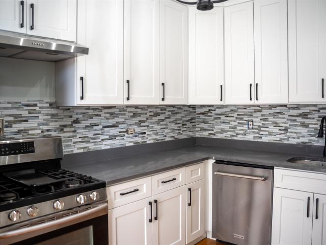 543 West Side Ave # 2