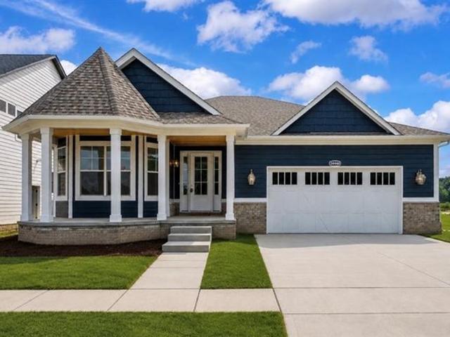 54446 Brenda Dr, Macomb Township, MI 48042