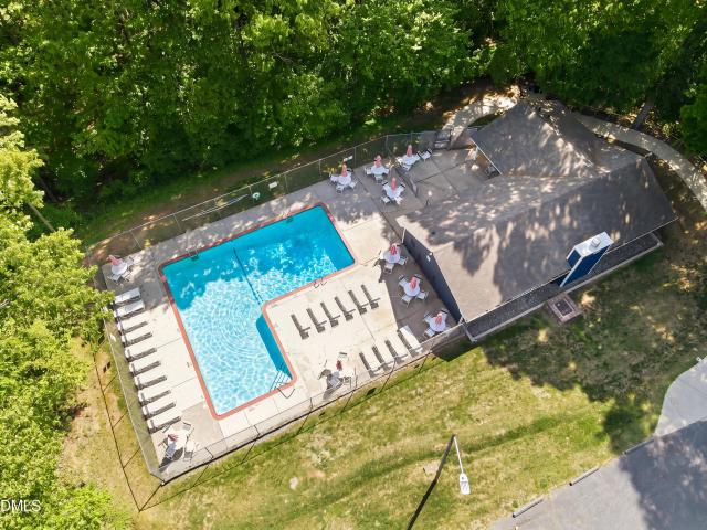 5444 Pine Top Circle