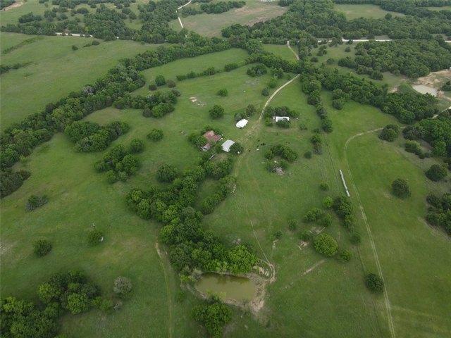 5444 Well Service Rd, Bowie, TX 76230