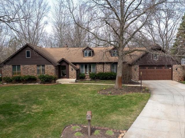 54459 Hunters Ct, Elkhart, IN 46514