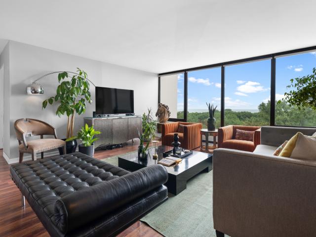 5445 N Sheridan Road # 804