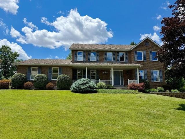 5445 Creek Bend Dr, West Chester, OH 45069