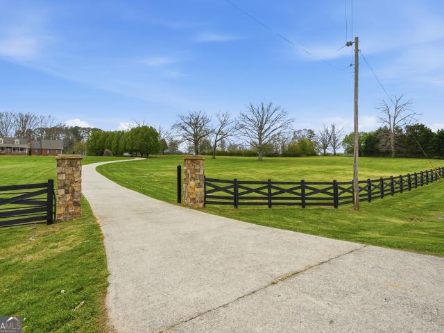 5446 Murphy Highway