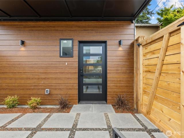 5446 40th Avenue SW
