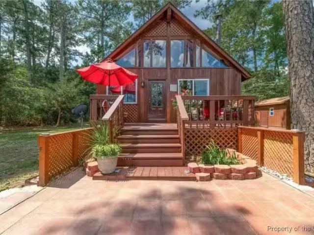 5447 MOBJACK RD, GLOUCESTER, VA 23061 Single Family Residence.
