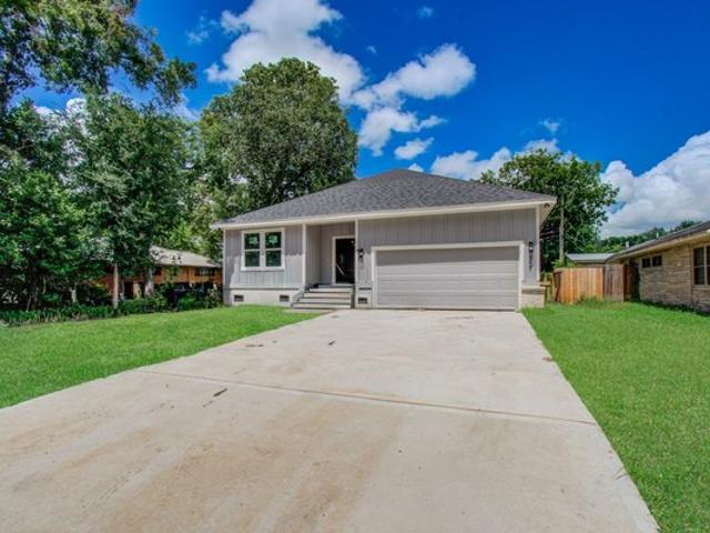 5447 N Shady Creek Dr, Houston, TX 77017