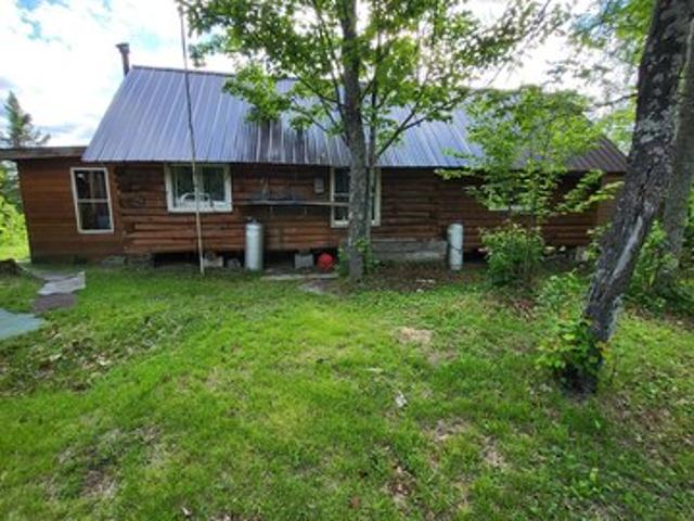5447 Skunk Creek Rd, Rhinelander, WI 54501