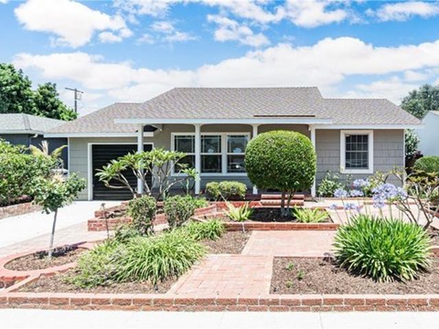 5449 E Fairbrook St, Long Beach, CA 90815