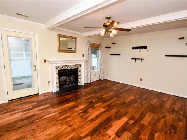 5449 Whitehurst Arch
