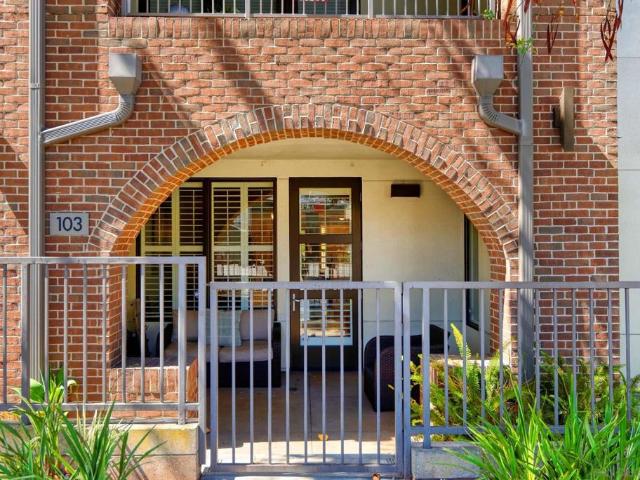 5440 La Jolla Blvd E103