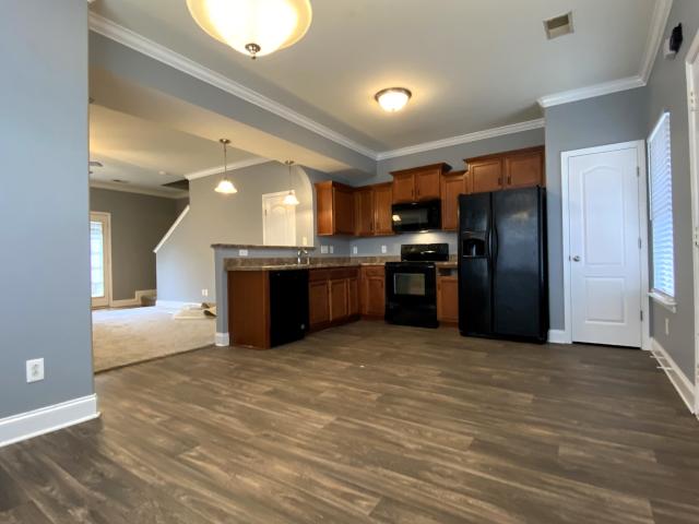 5440 Perlou Ln