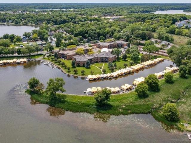 5440 Three Points Blvd Apt 525, Mound, MN 55364