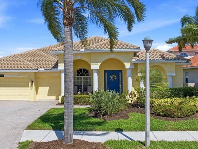 5440 Waterview Dr, North Port, FL 34291